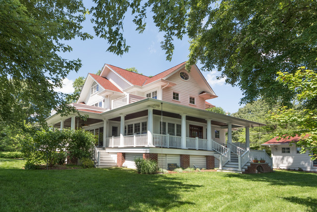 Entry Side and Front - Classique - Façade - Washington, D.C. - par ...