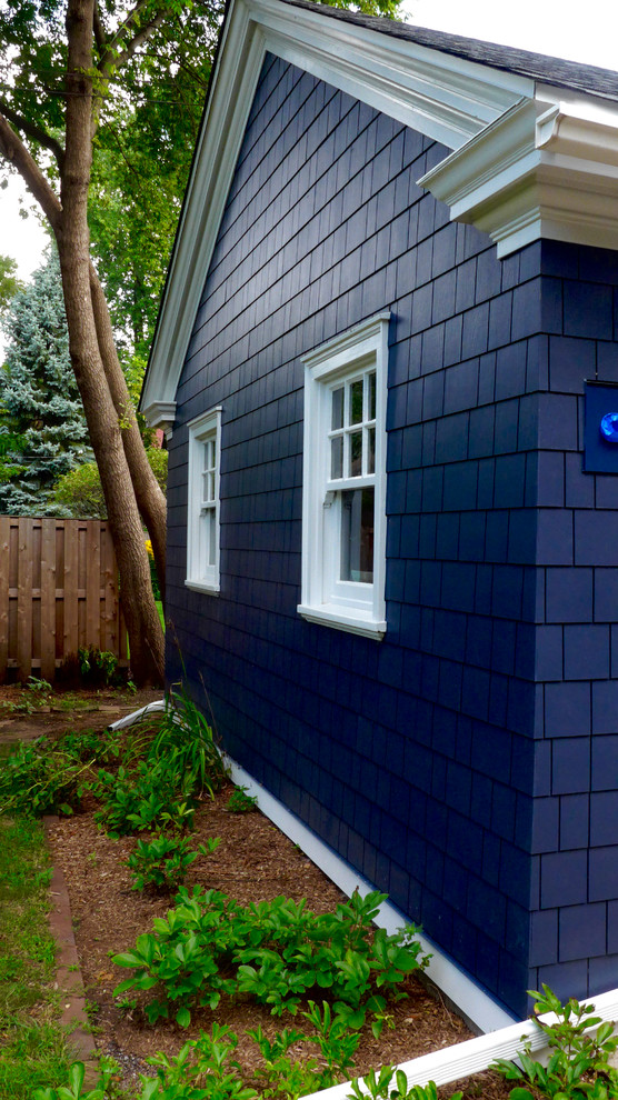 Evanston, IL James Hardie Shingle Siding Remodel in Deep Ocean ...