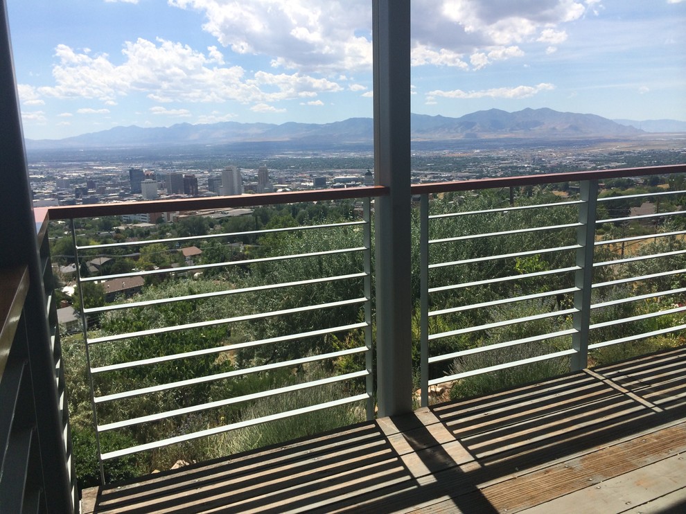 Exterior Horizontal with Cherry Top Rail - Contemporary - Exterior ...