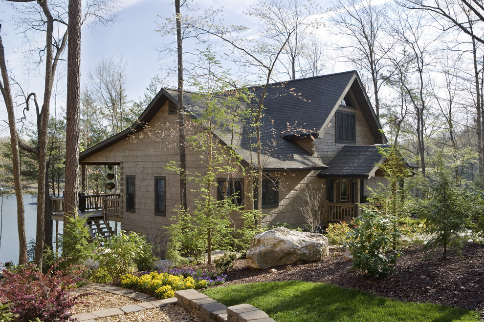 Exterior of rustic log and timber home - Traditional - Exterior ...