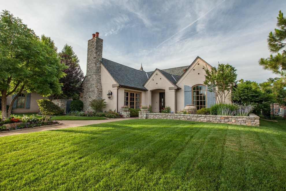 Exteriors - Traditional - House Exterior - Oklahoma City - by Jim ...