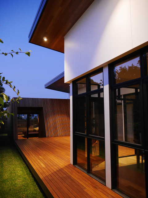External timber battens, cladding, decking - Modern - Häuser ...