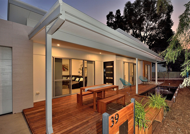 Falcon Beach House - Contemporary - Exterior - Perth - by Mikasa ...