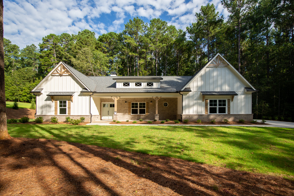 Farmhouse Style Ranch Home - Farmhouse - Exterior - Atlanta - by ...