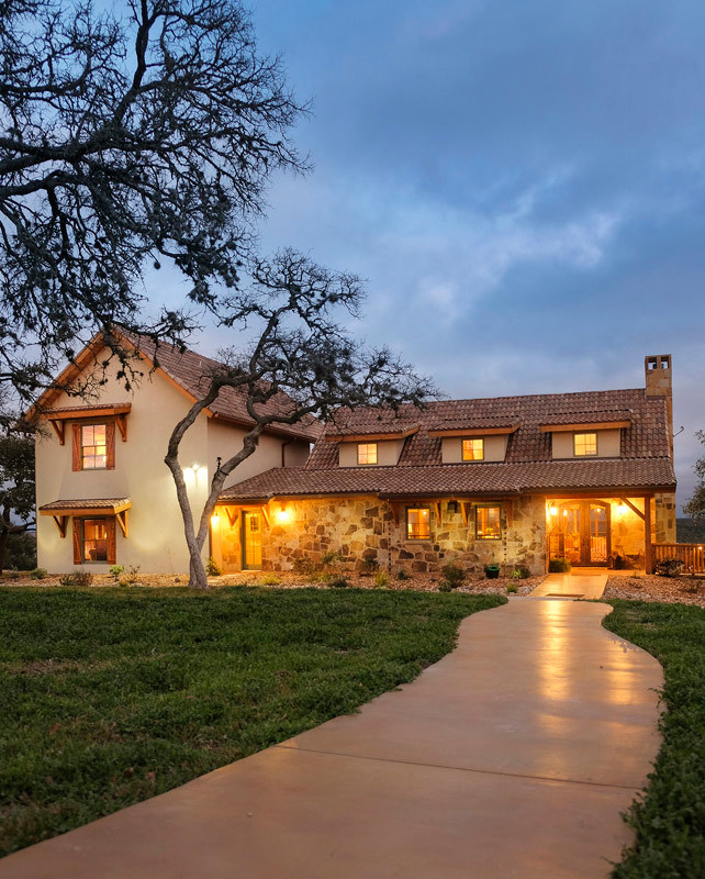 Farmhouse - Farmhouse - Exterior - Austin - by Texas Timber Frames | Houzz