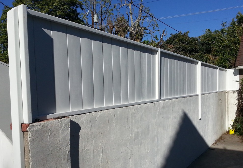 Fence Toppers / Wall Extensions / Wall Topper - Traditional - Exterior ...