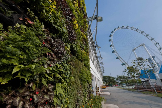 Formula 1 Pit Building Singapore - Contemporary - House Exterior ...