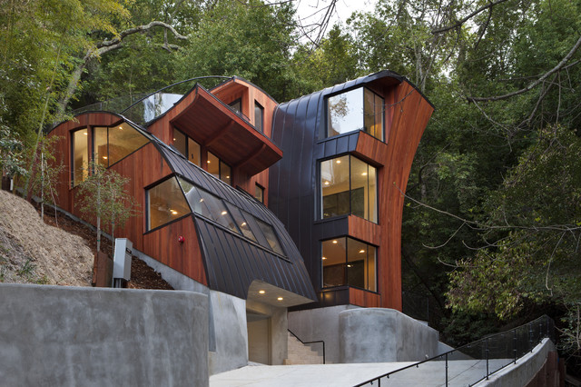 Architectural Oddities Throw Home Design a Curveball