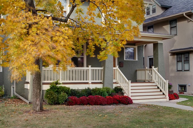 Front Porch Remodeling Projects by Roberts Design Build - Classique ...