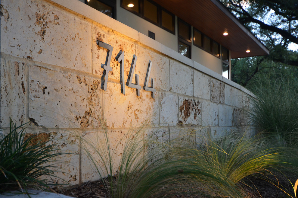 Front Screen Wall - Modern - Exterior - Dallas - by Ware Architecture ...