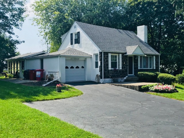 GAF Timberline Dimensional style shingle - Traditional - Exterior ...