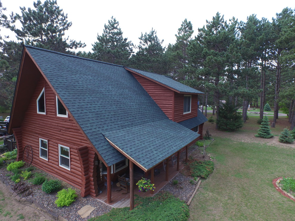 GAF Timberline HD Shingles, "Hunter Green" on "Red" Log House ...