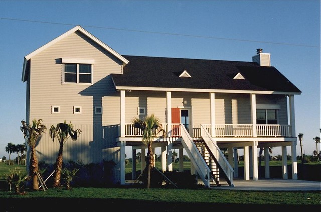 Galveston Beach House - Traditional - Exterior - Houston - by Virginia ...