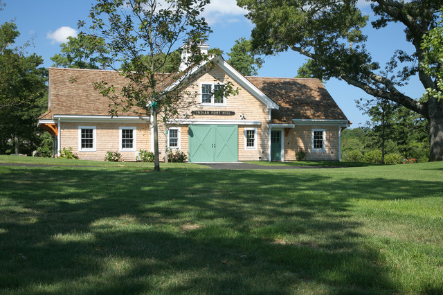 Cape Cod Barn Garage
