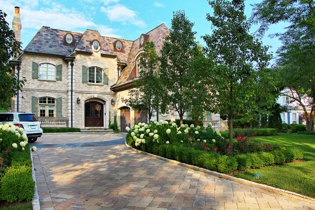 Glencoe French Chateau - Formal Pool and Landscape - Clásico - Fachada ...