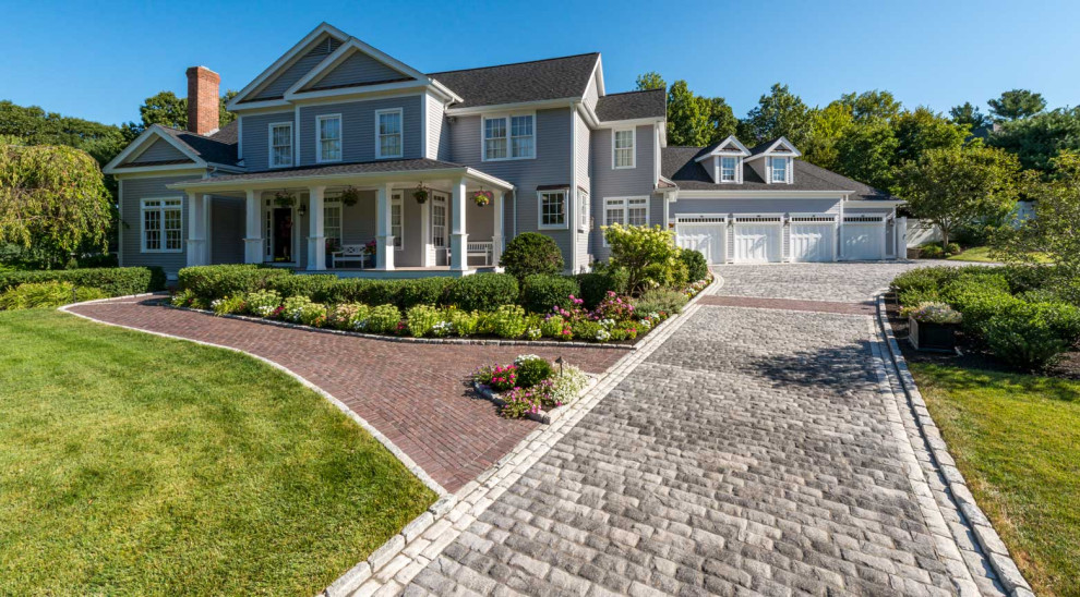 Grand Curb Appeal - Driveway & Front Entrance - Traditional - House ...