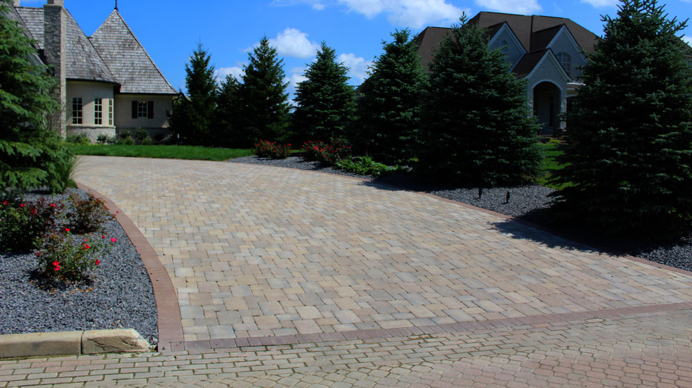 Grand Paver Circle Drive (Carmel, IN) - Traditional - Exterior ...