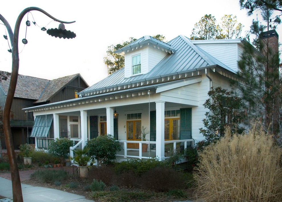Greek Revival Farm House - Selborne Ln - Farmhouse - Exterior - Atlanta ...