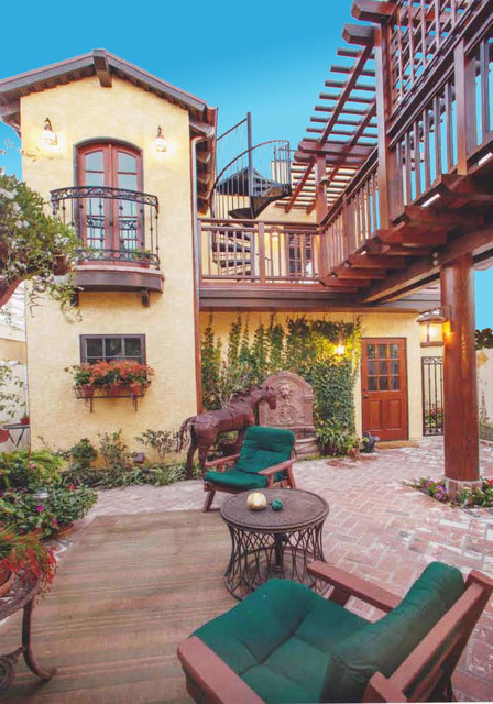 Guest House - Beach Style - Exterior - Orange County - by EP ...
