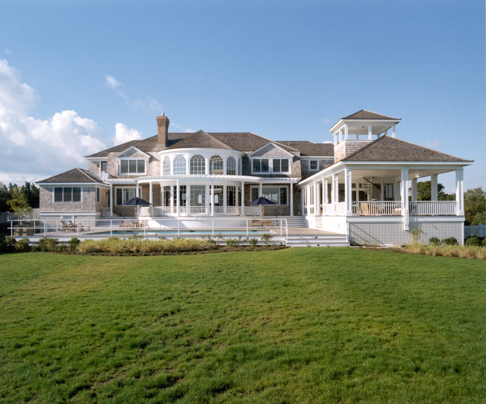 Hamptons Beach House - Quogue, New York - Beach Style - Exterior - New ...