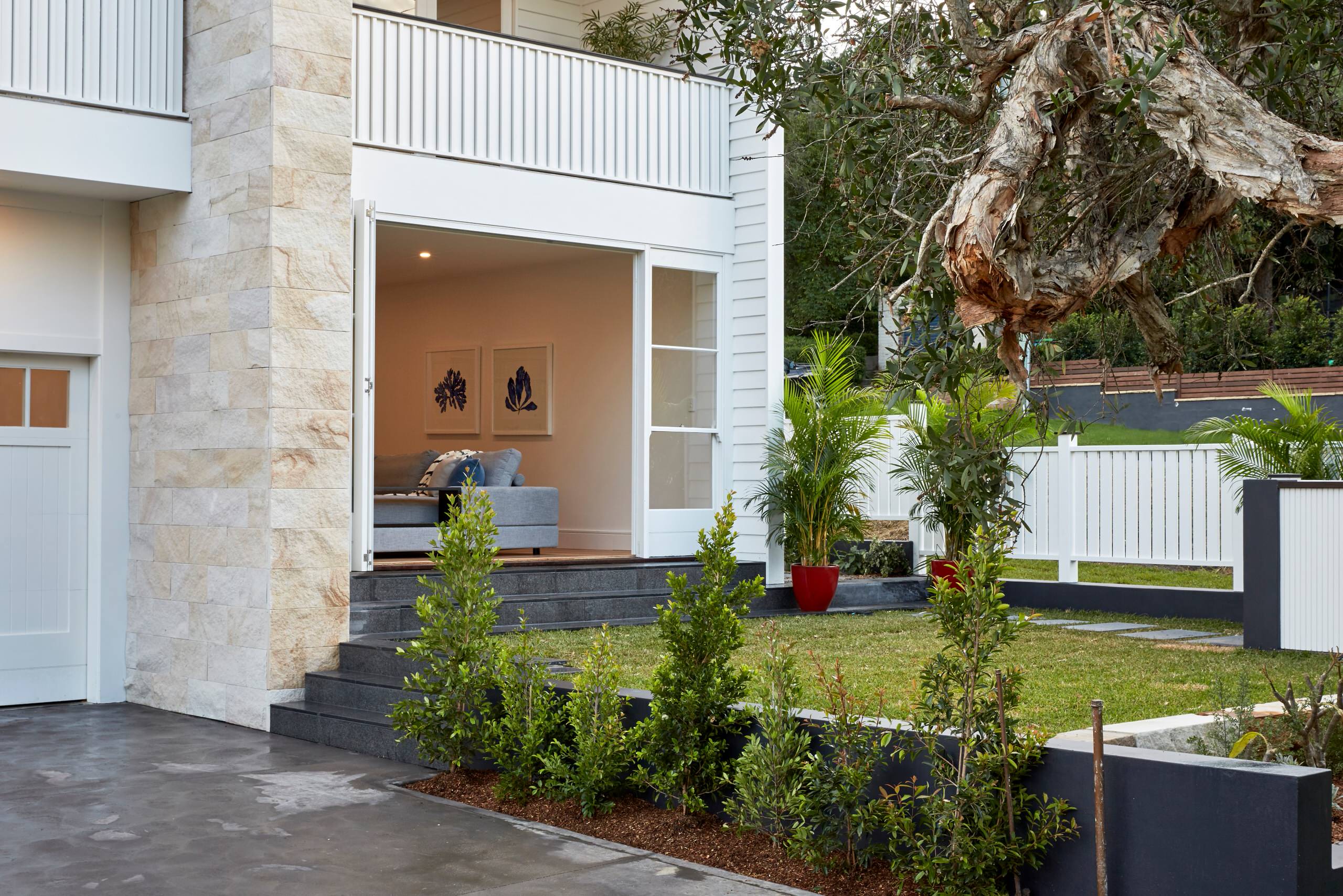 Hamptons Landscape Design White Walls Hamptons Garden: 7 Hamptons