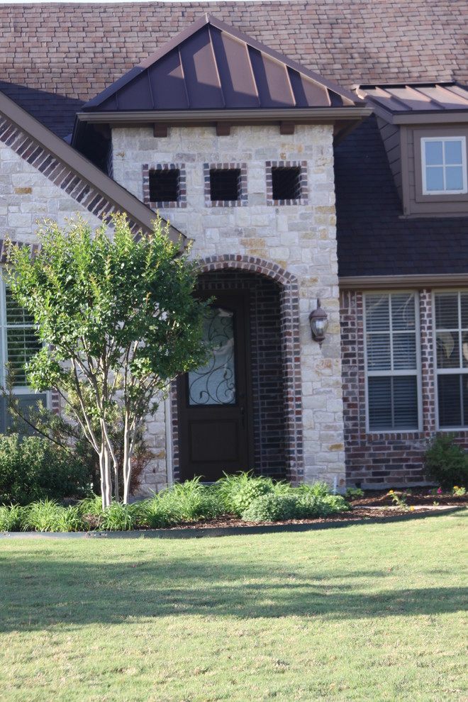 Hawk - Traditional - House Exterior - Dallas - by Sterling Brook Custom ...