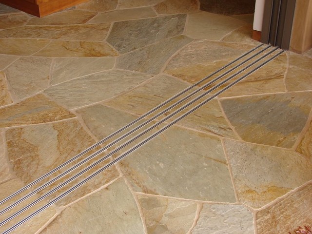 High level of windows - Modern - House Exterior - Los Angeles - by ...