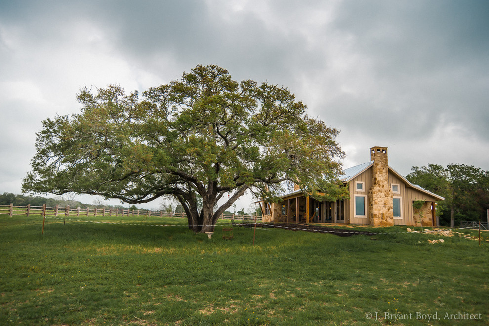 Hill Country Ranch - Traditional - Exterior - Austin - by J. Bryant ...