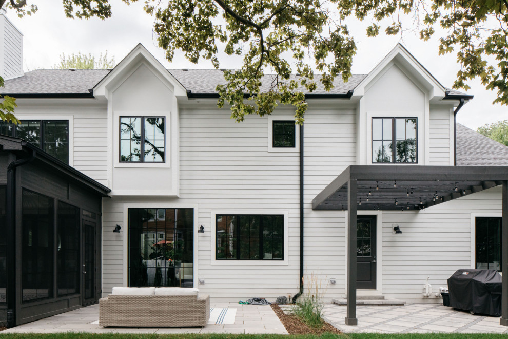 Hillside Road III - Beach Style - Exterior - Chicago - by M House ...