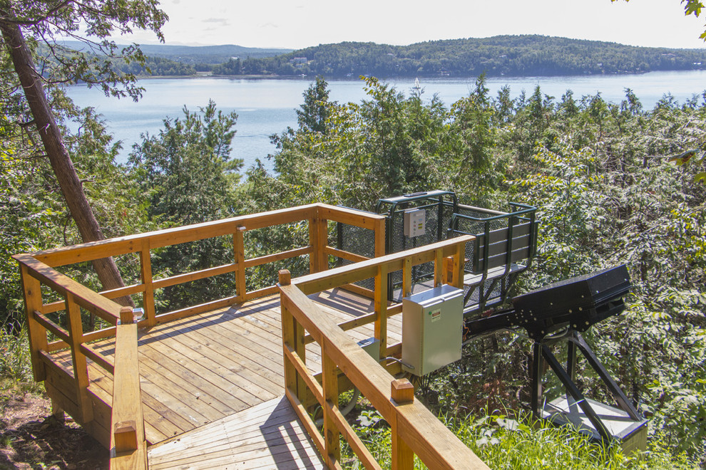 Hillside Trolley - Traditional - Exterior - Burlington - by The Dock ...