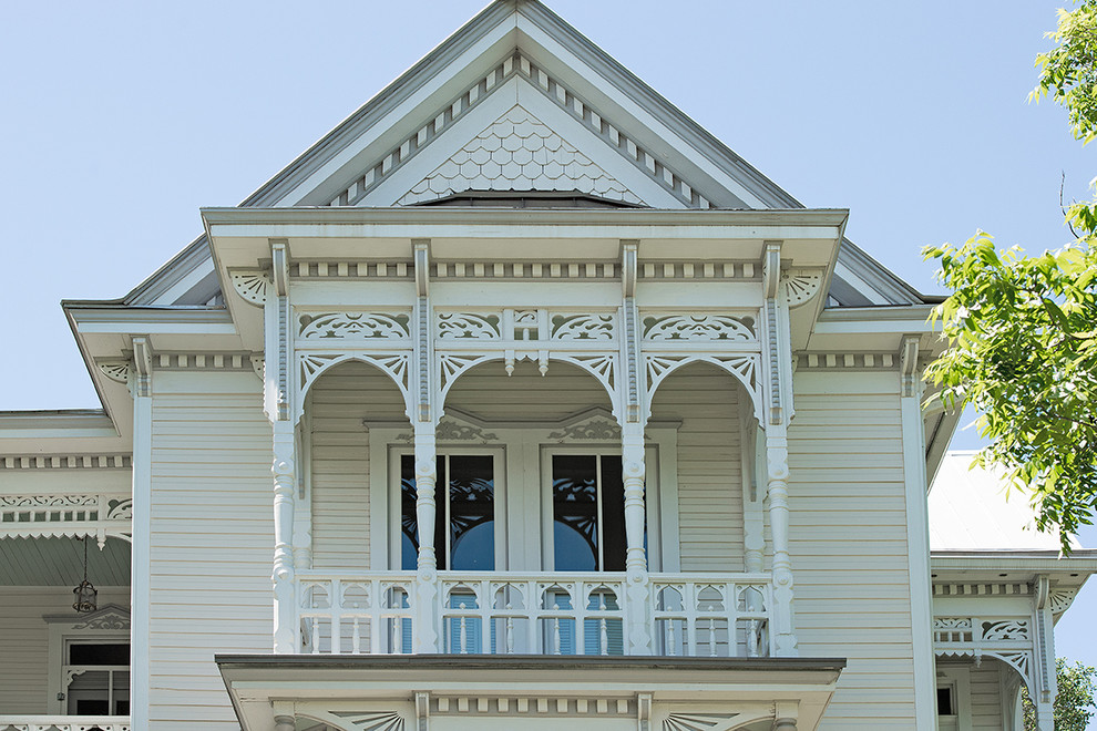 Historic San Marcos - Traditional - Exterior - Austin - by Ric J ...