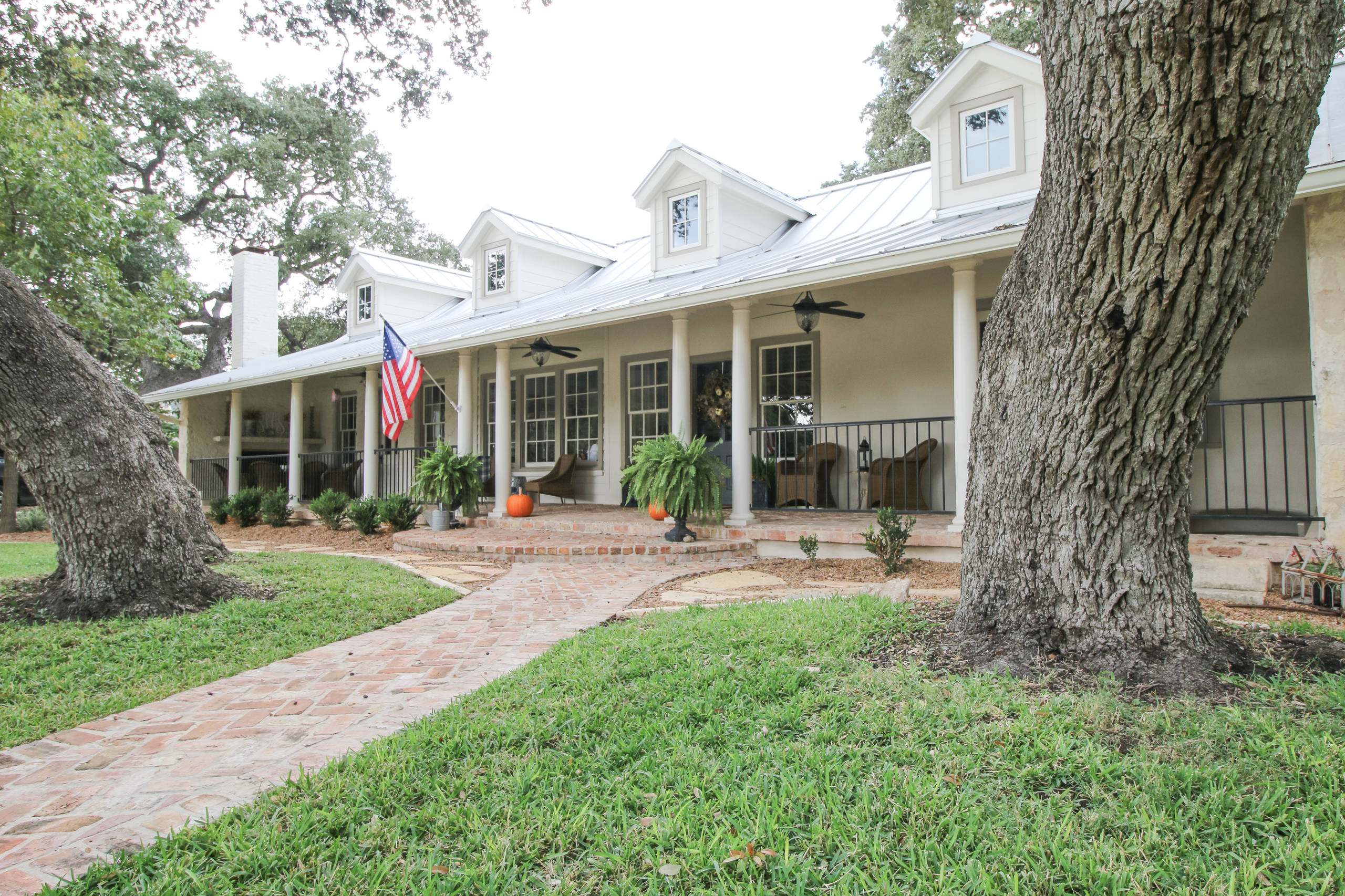 My Houzz: Historic Textures Meet Modern Touches in Texas Hill Country