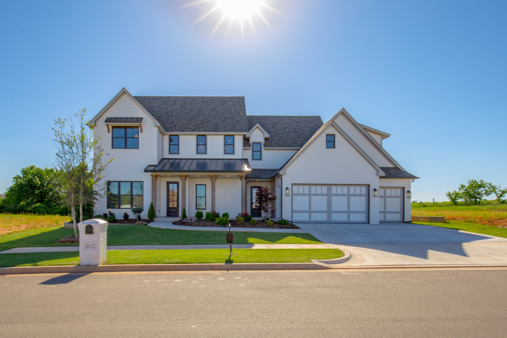 Holston Modern Farmhouse - Façade - Oklahoma City - par Muirfield Homes ...