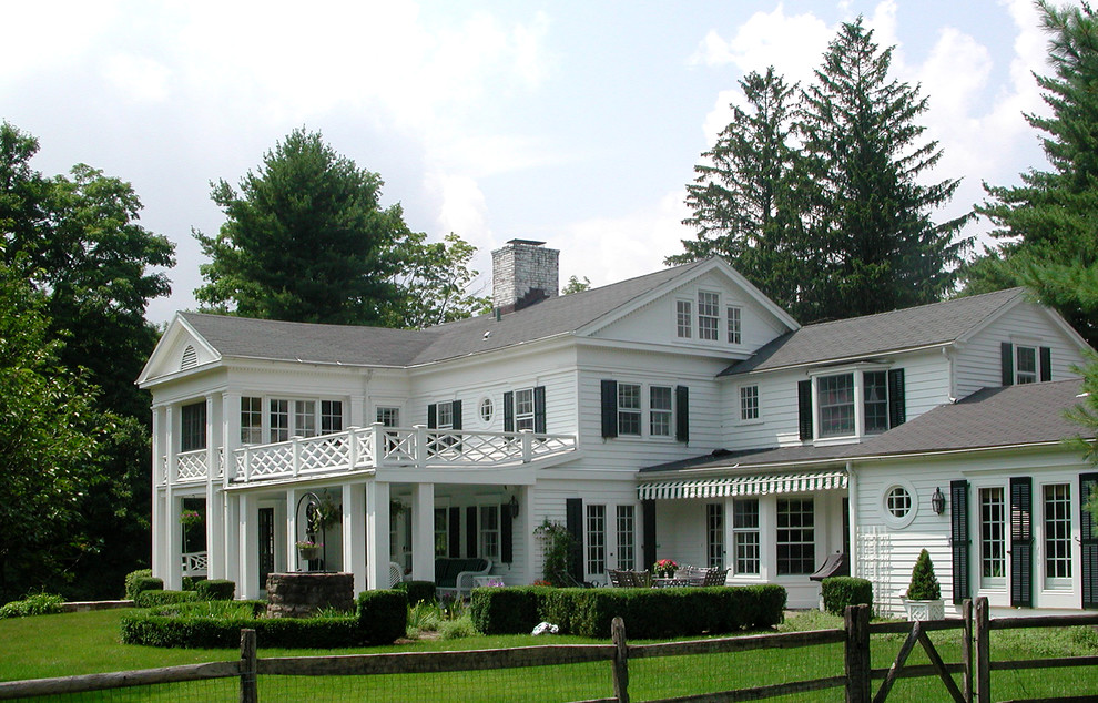 House in New Canaan - Traditional - Exterior - New York - by Robert ...