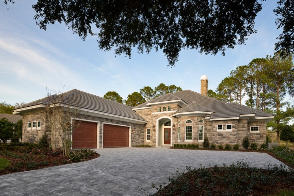 Houses - Exterior - Orlando - by Ocala Stone | Houzz
