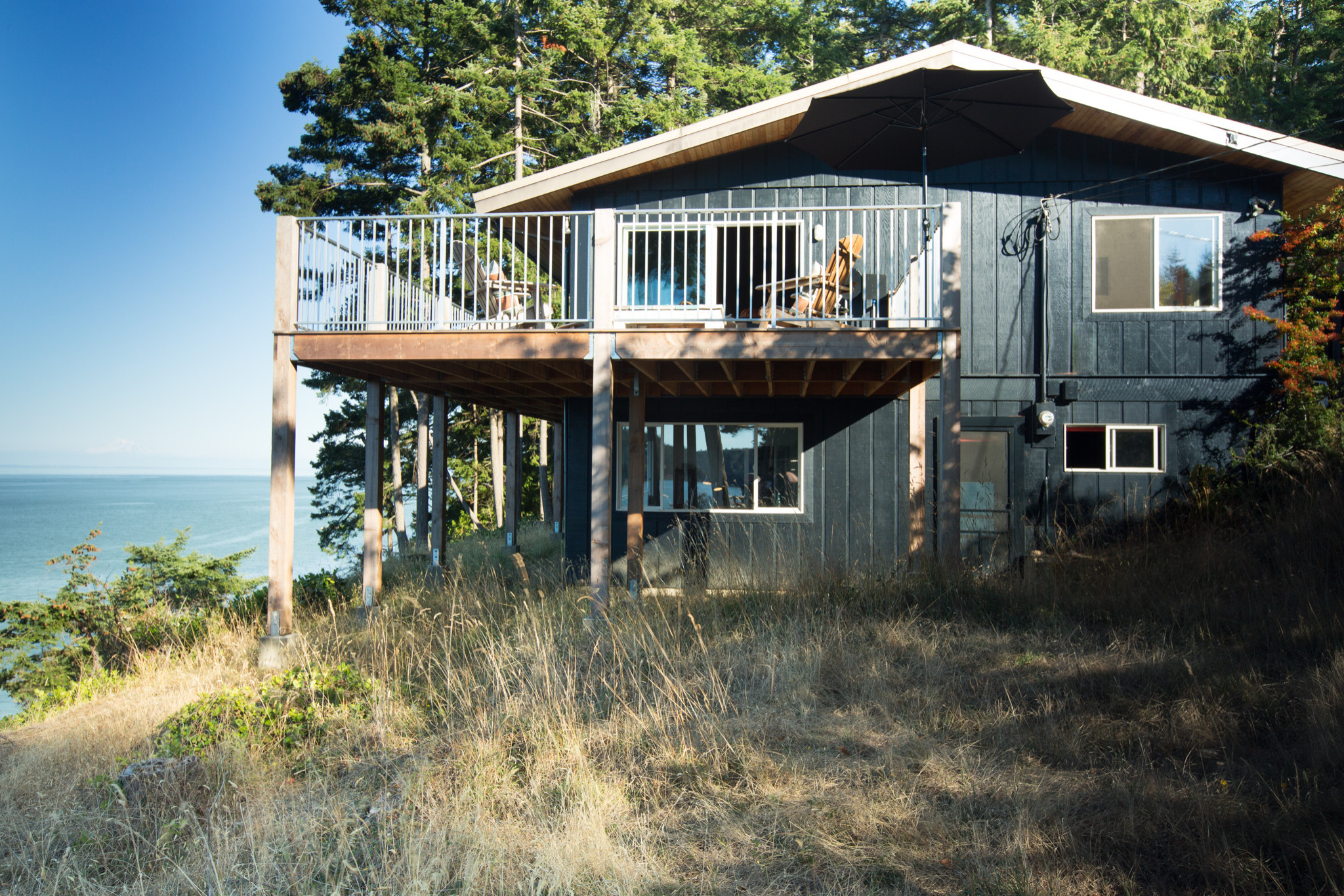 Houzz Tour: Designers Get Creative With Their Island Getaway