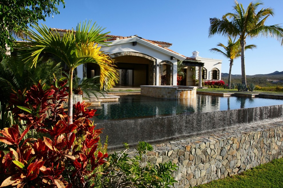Infinity Pool - Exterior - Mexico City - by Guillermo Campos | Houzz