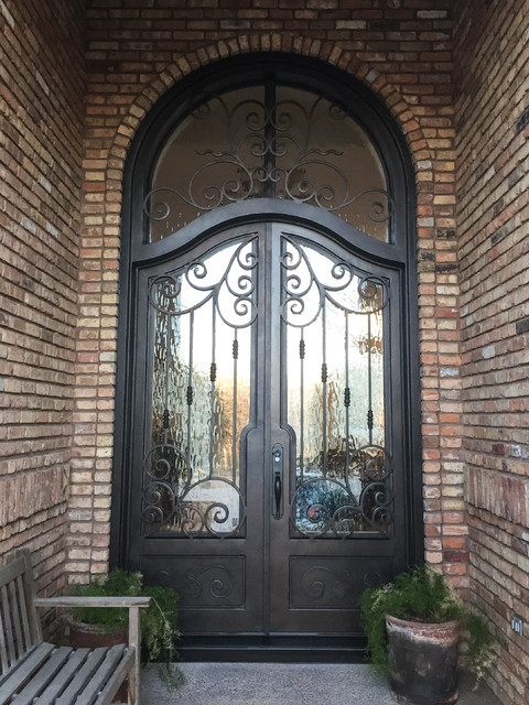 Iron Doors - Façade - Dallas - par ADOORING DESIGNS | Houzz