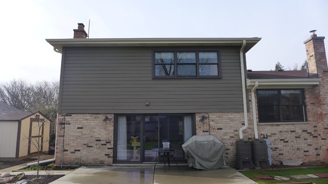 James Hardie - Timber Bark, Glenview, IL - Traditional - Exterior ...