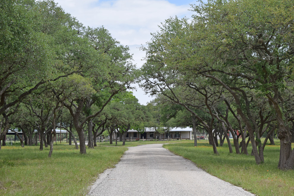 Kendalia Ranch - Farmhouse - Exterior - Austin - by Ziga Architecture ...