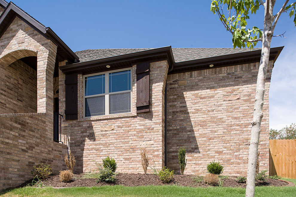 Kennewick - Traditional - Exterior - Dallas - by Acme Brick Company | Houzz