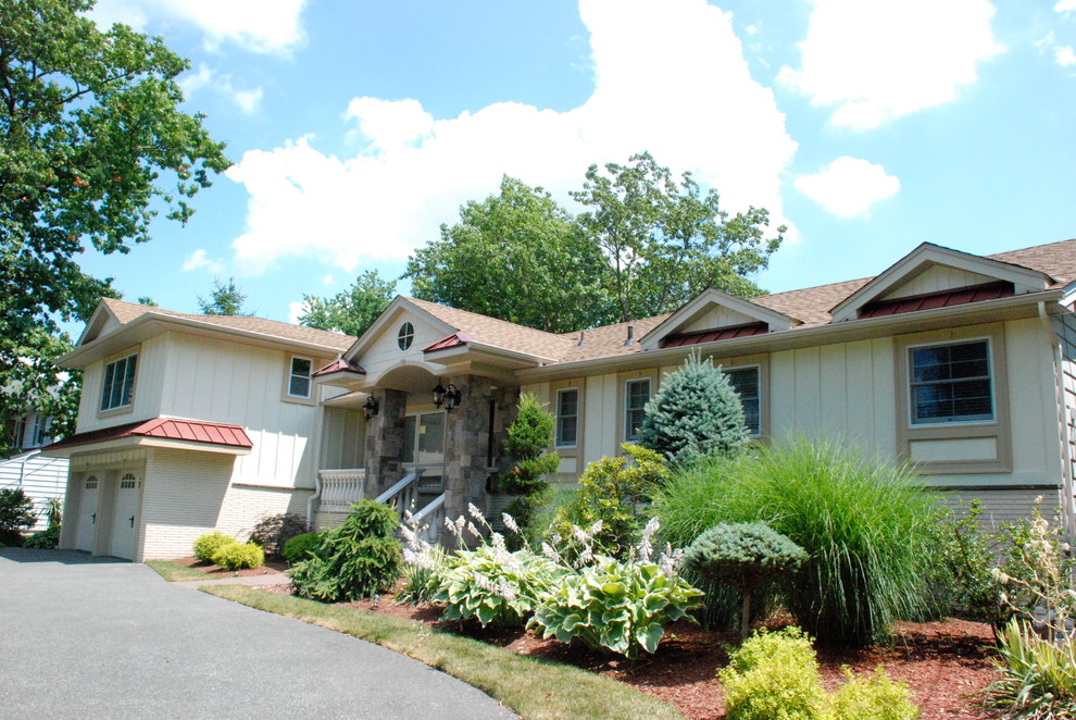 Kim Ranch - Traditional - Exterior - New York - by Jamar Home ...