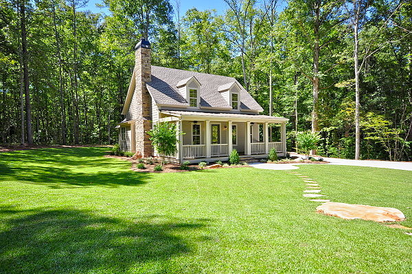 Lake Coweta Cottage - Traditional - Exterior - Atlanta - by The Aldrich ...