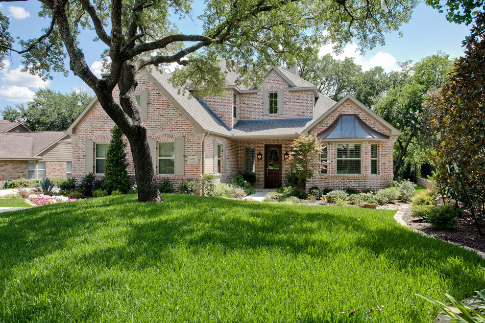 Lakeshore Traditional - Traditional - Exterior - Dallas - by Shaddock ...