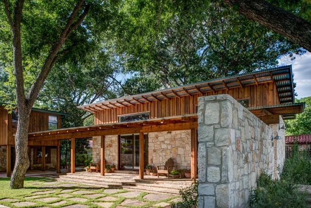 Landa Park Retreat - Exterior - Austin - by Craig McMahon Architects ...