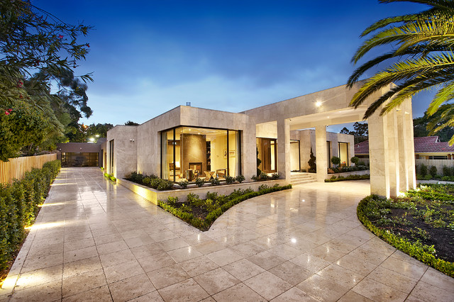 LARGE CONTEMPORARY FAMILY HOME - Contemporary - Exterior - Melbourne ...