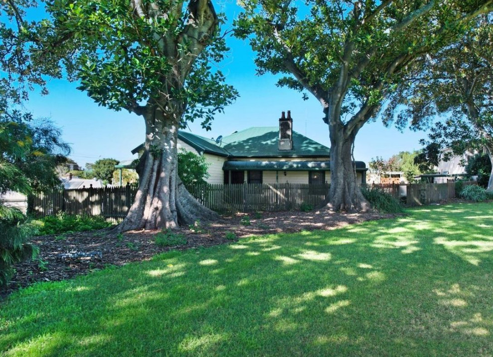 Late Victorian Era cottage renovation - Victorian - Exterior ...