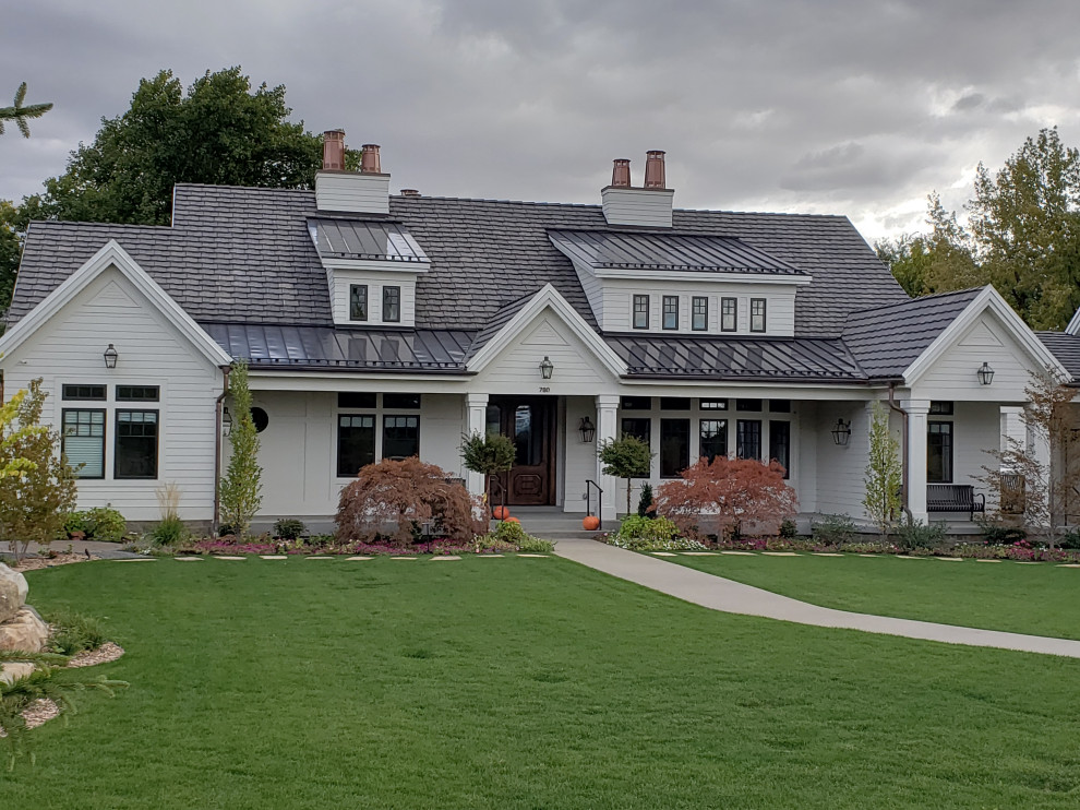 Legendary Split TImber - Farmhouse - Exterior - Salt Lake City - by ...