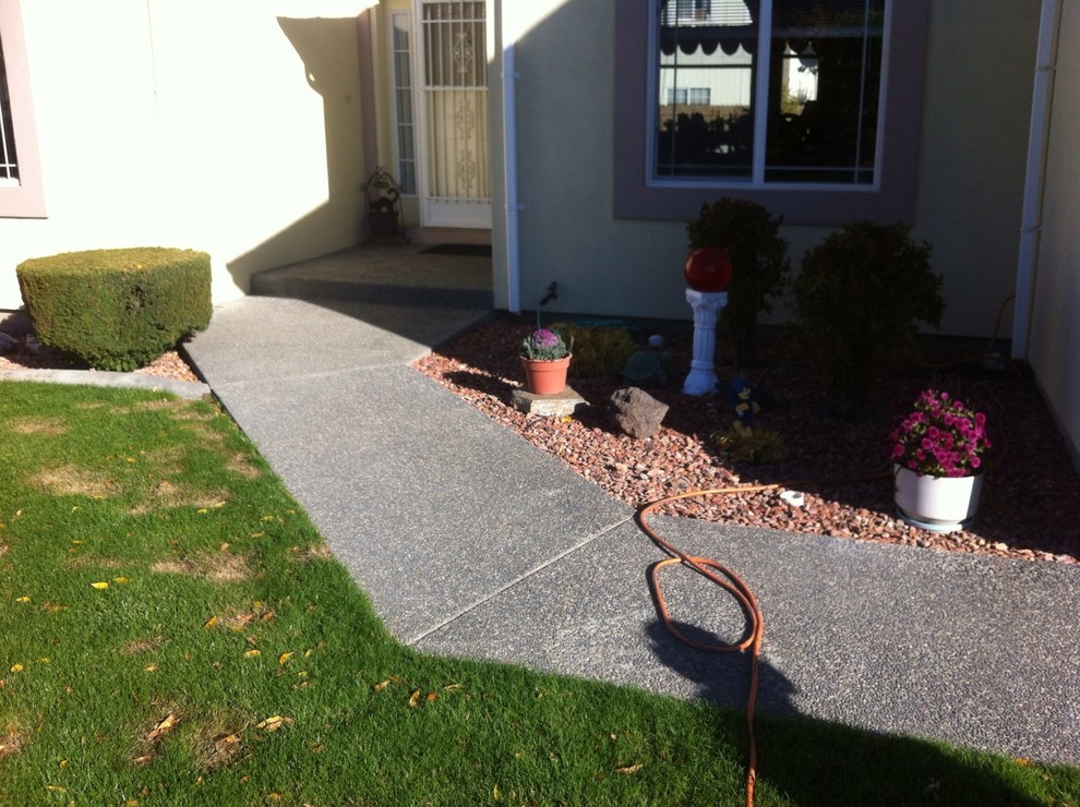 Leggari concrete overlay over exposed aggregate driveway - Exterior ...