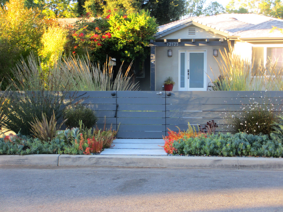 Lush Living - Contemporary - Exterior - Los Angeles - by Eco Landscape ...